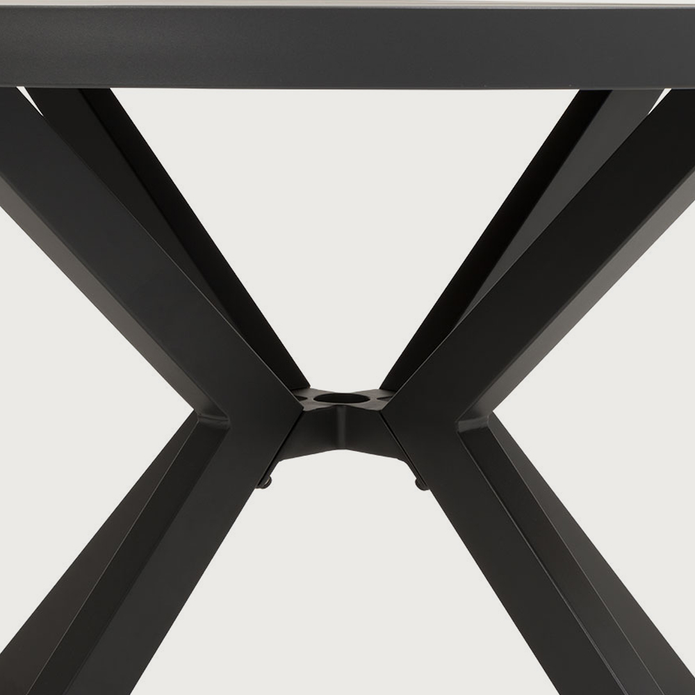 Venus Outdoor Round Dining Table - W120 | Target Furniture NZ